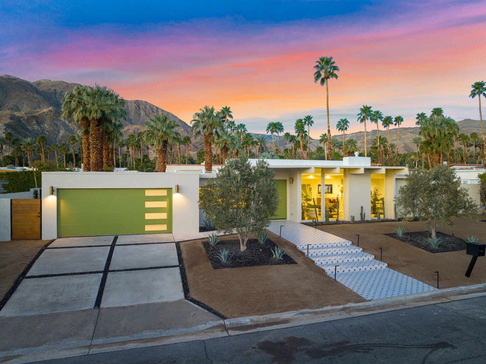 Classic Mid-Century Modern Home in Historic Regent’s Row Enclave of ...