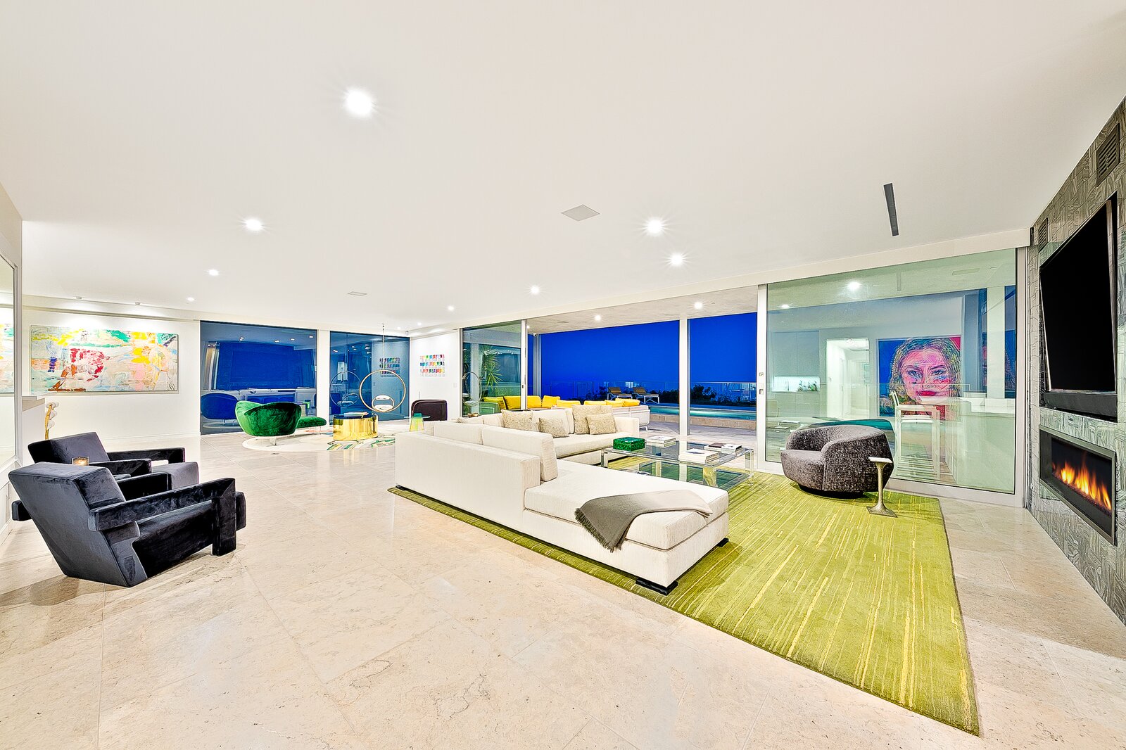 Photo 2 of 11 in Trousdale Mid-Century Modern Gem With Jet-Liner Views ...