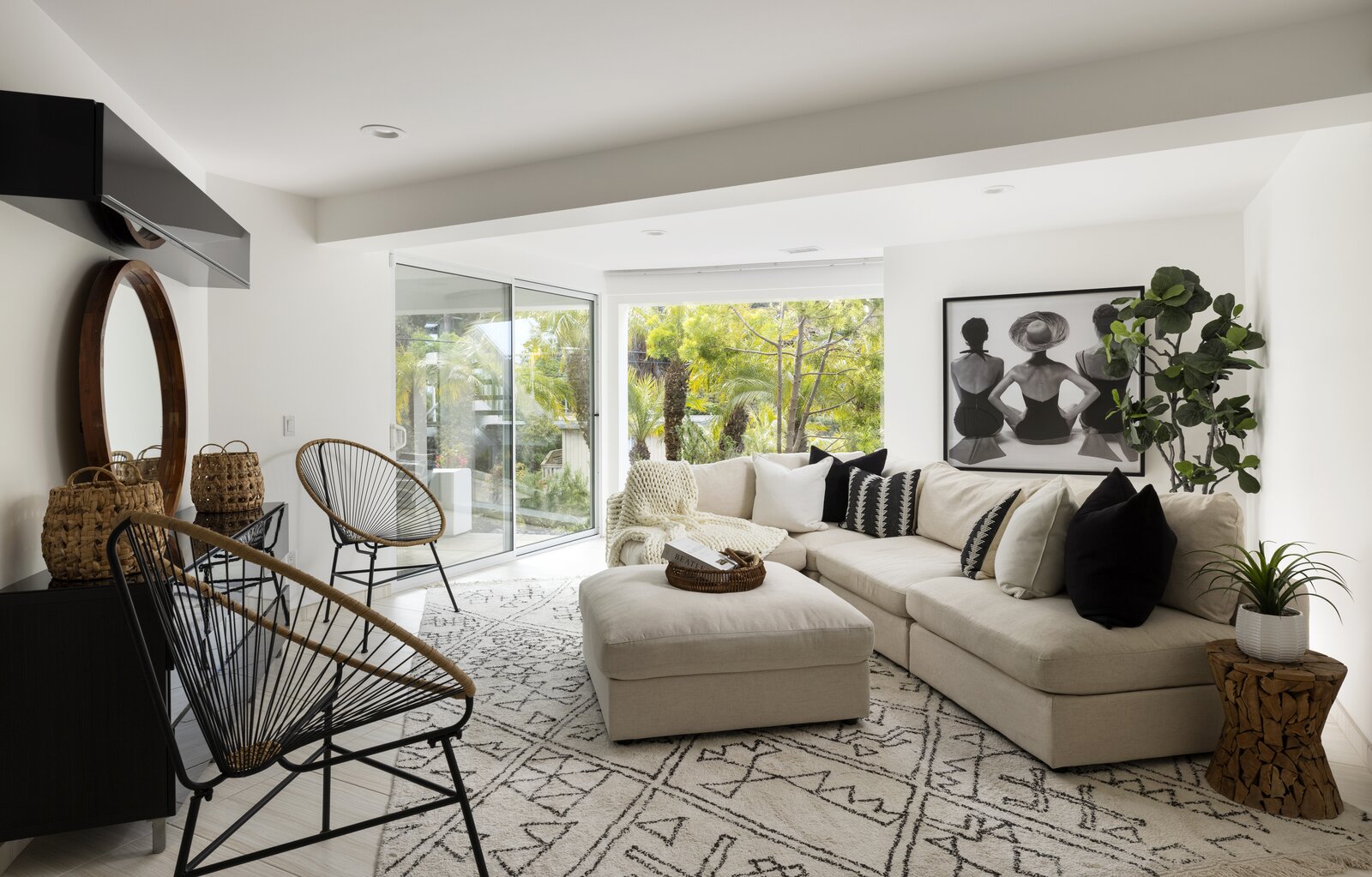 Photo 9 of 15 in Del Mar Compound With 180-Degree Views Lists For $10 ...