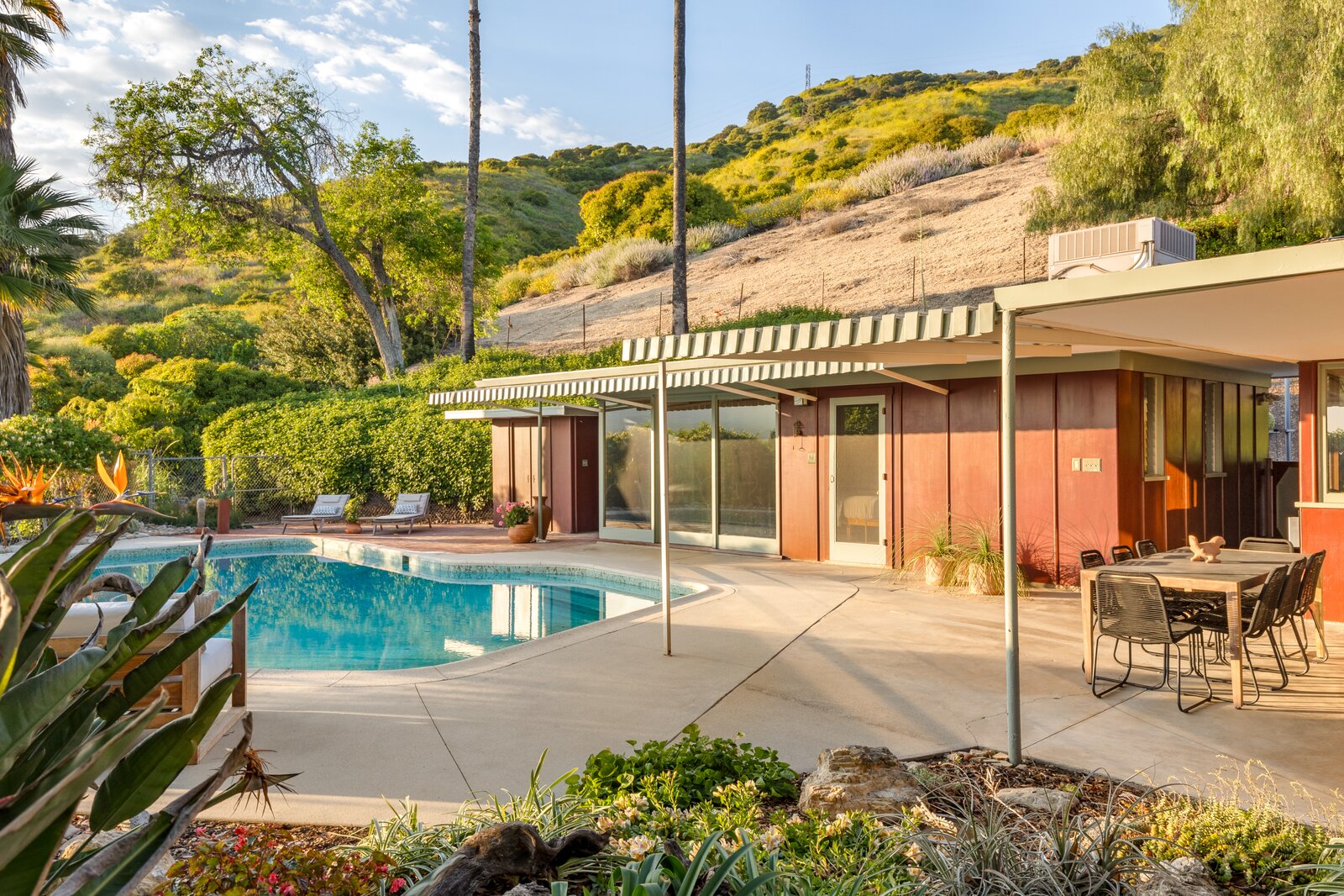 Photo 12 of 13 in The Bryce Residence, 1950. Time Capsuled California ...