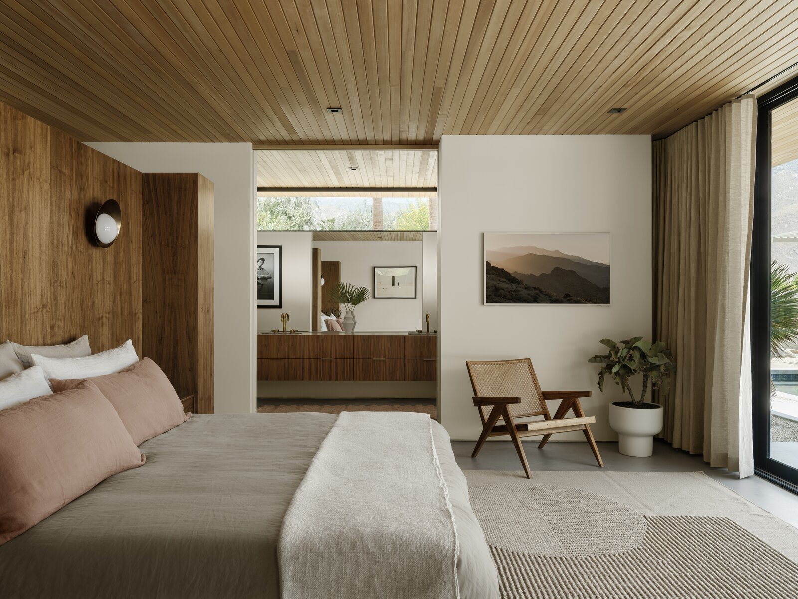 Photo 7 of 8 in Notable LA Restaurateur & Actress Wife Design Palm ...