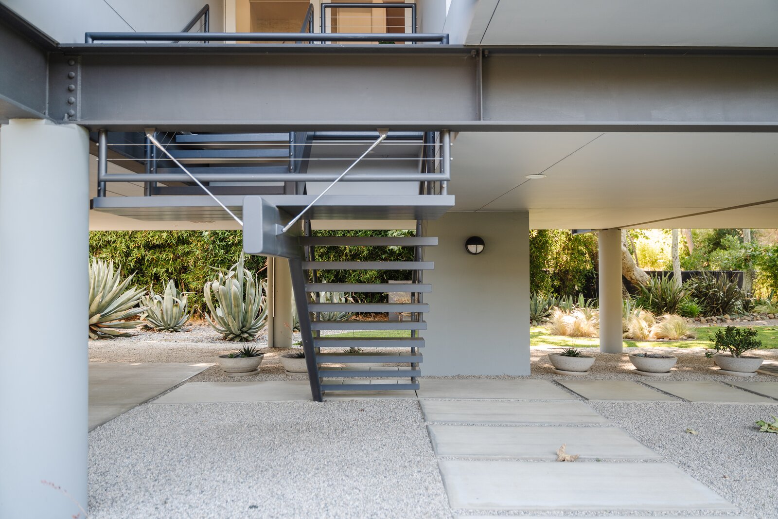 Photo 4 of 15 in Ellis David Gelman-Designed Elevated Mountain Home ...