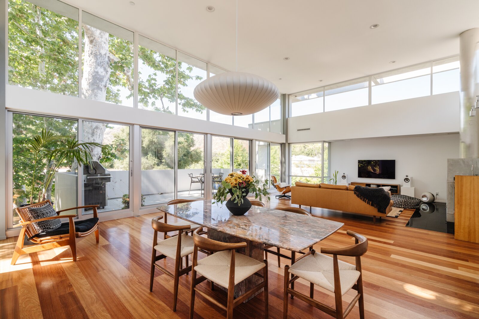 Photo 5 of 15 in Ellis David Gelman-Designed Elevated Mountain Home ...