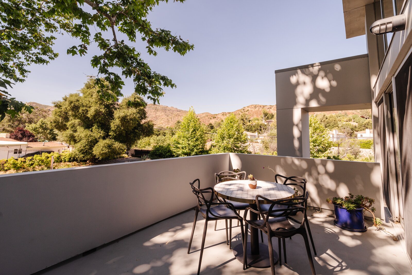 Photo 10 of 15 in Ellis David Gelman-Designed Elevated Mountain Home ...