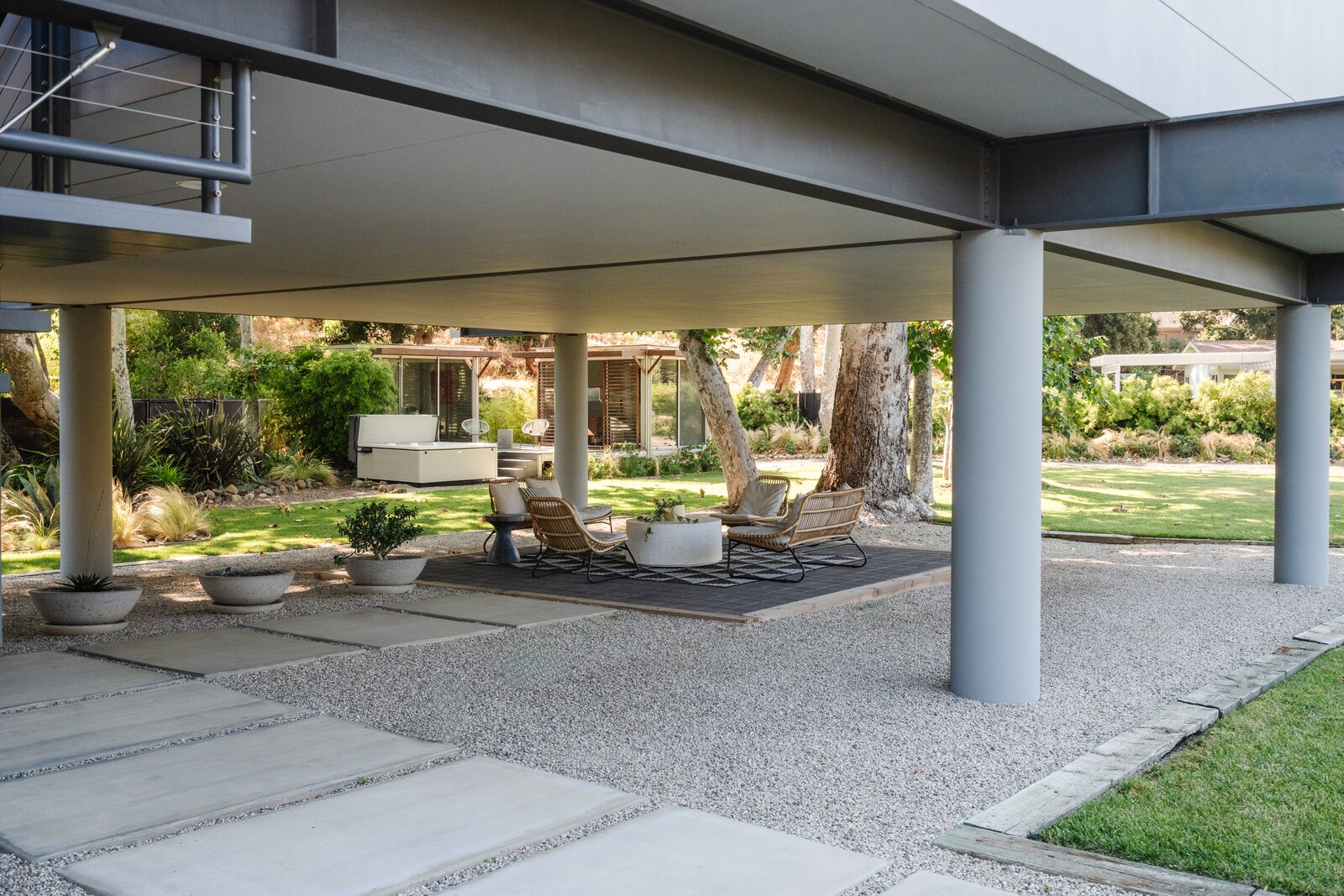 Photo 14 of 15 in Ellis David Gelman-Designed Elevated Mountain Home ...