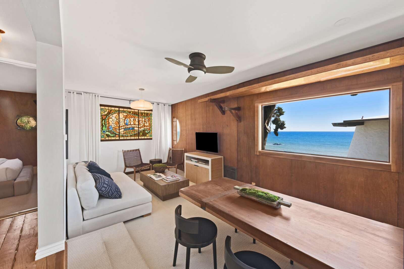 Photo 16 of 16 in Harry Gesner’s Iconic Beachfront Sandcastle House in ...