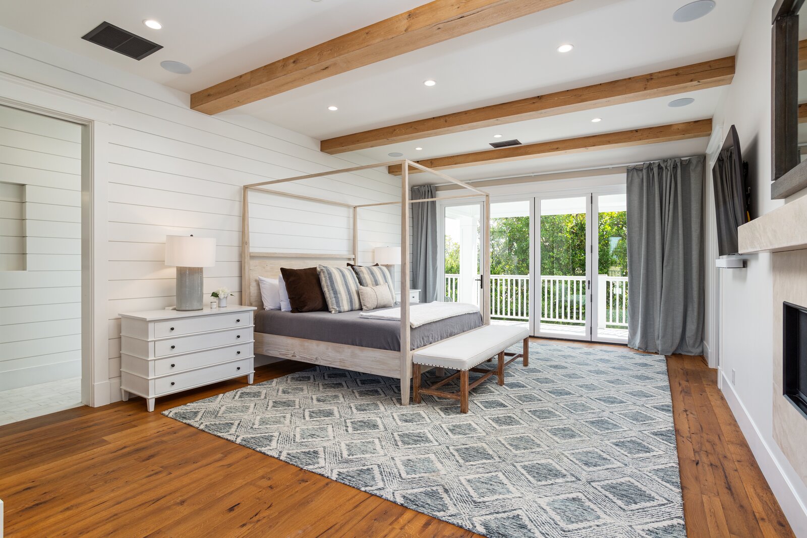 Photo 2 of 14 in Former MLB Angels Player Justin Upton Lists $6.975M ...