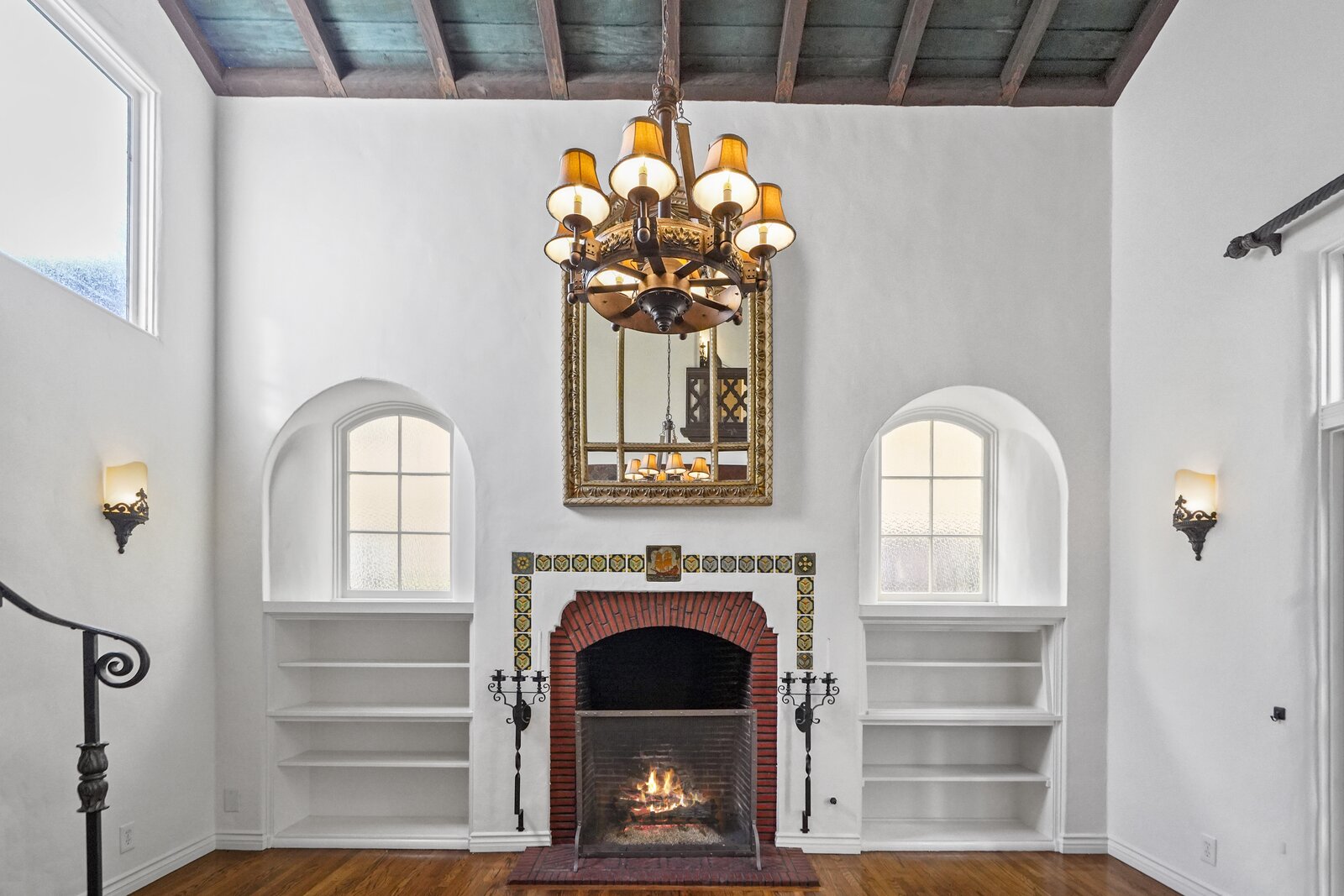 Photo 5 of 13 in Morgan Brown's Golden Era Collection of Homes Across ...