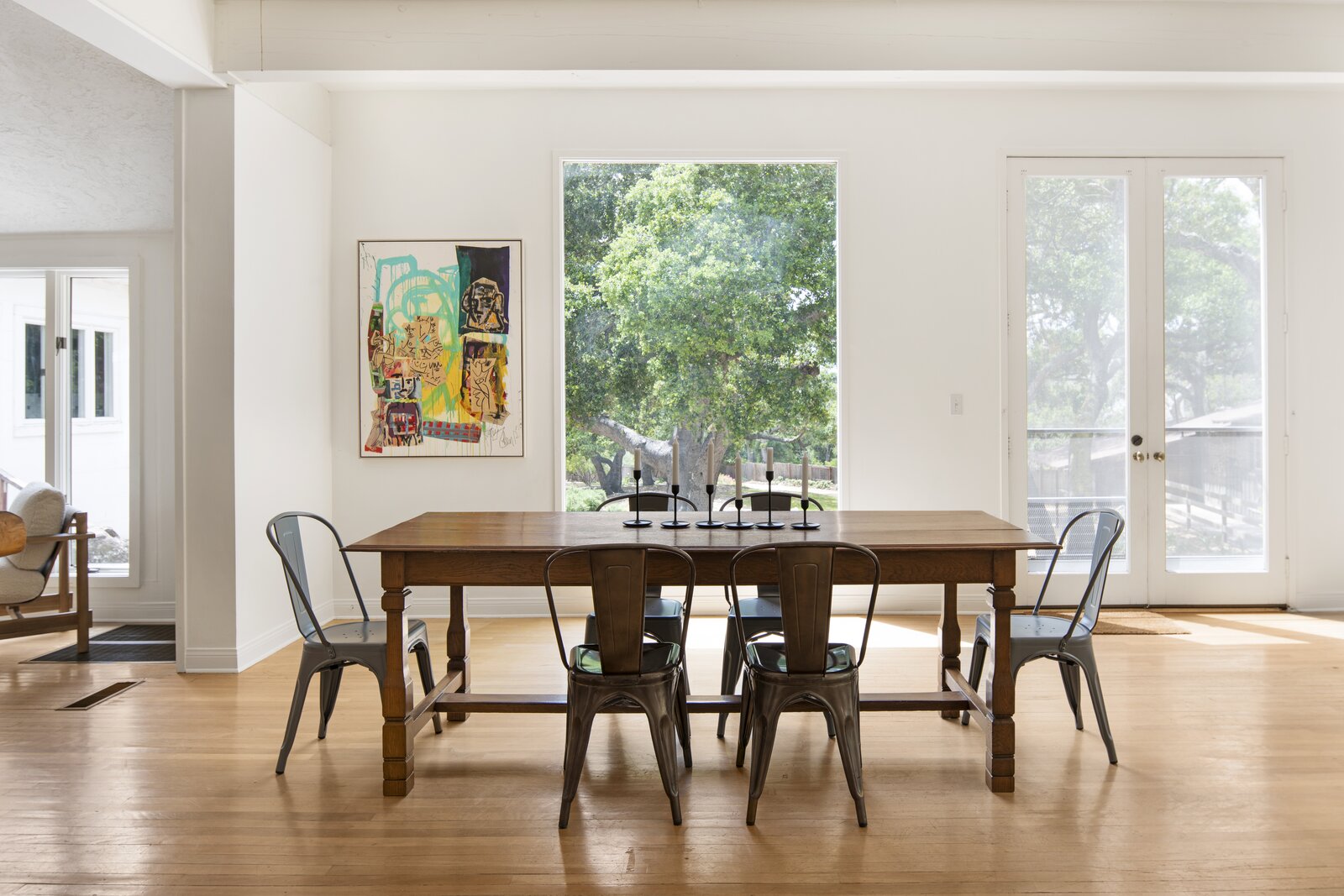 Photo 4 of 8 in Former Home of “The Eagles” Guitarist Joe Walsh Lists ...