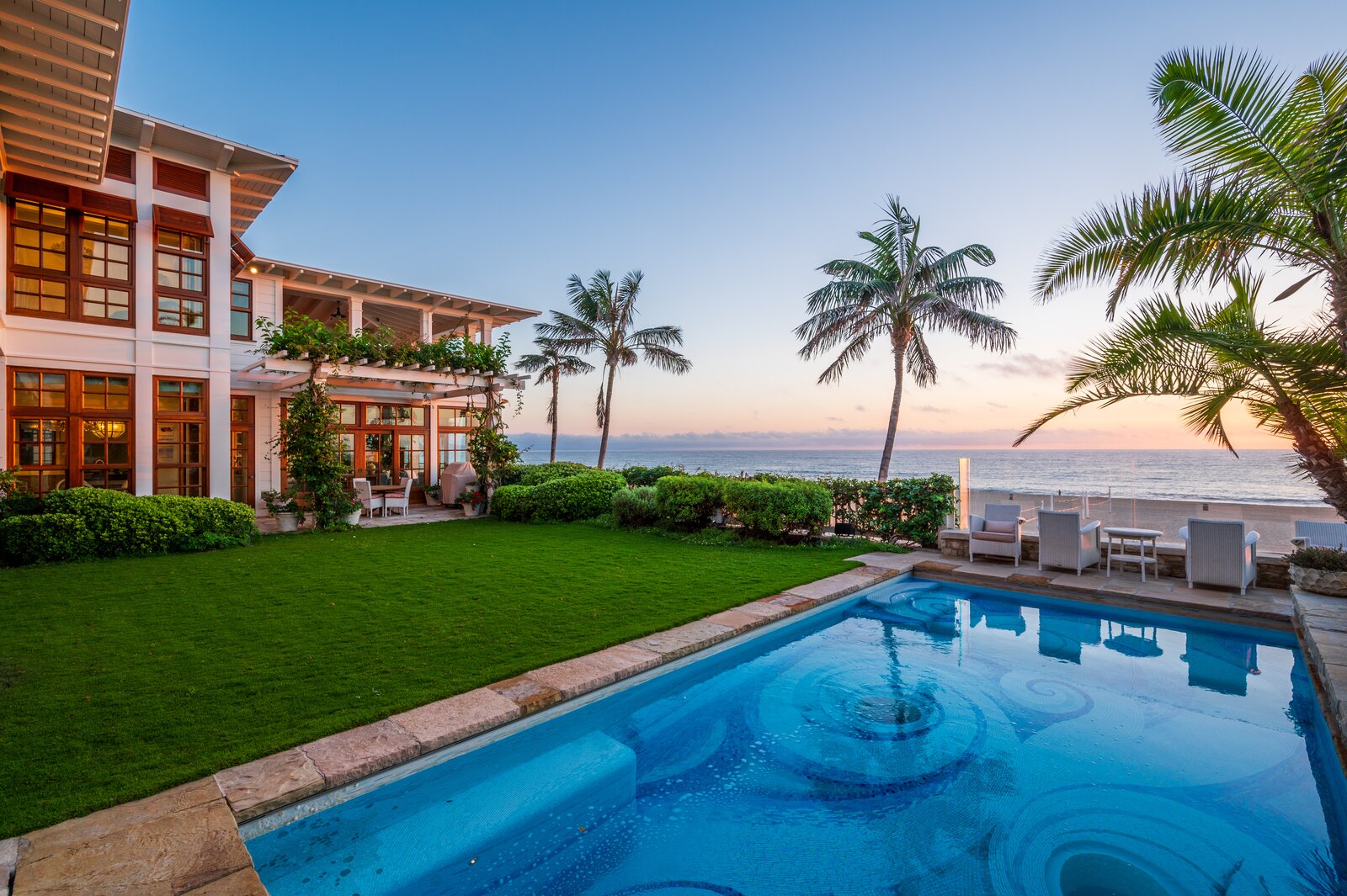 Photo 2 of 8 in The Only Triple-Lot Compound on Manhattan Beach Strand ...