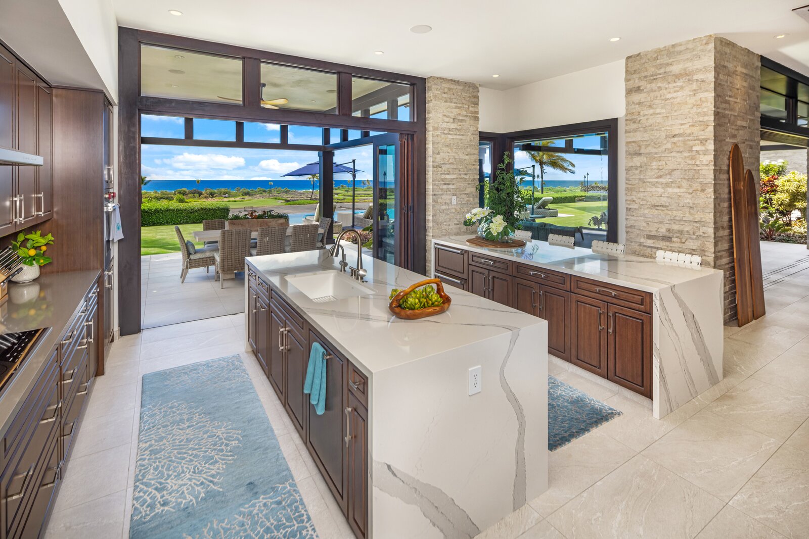 Photo 10 of 10 in Rare Oceanfront Contemporary Residence in Hawaii’s ...