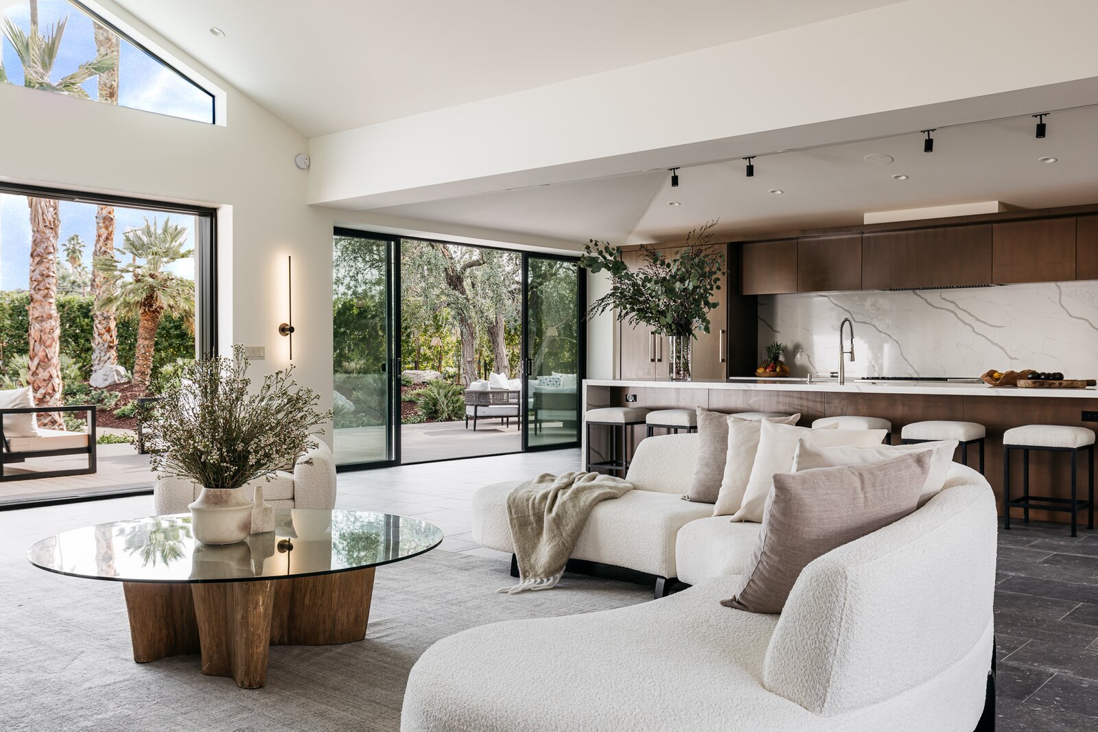 Photo 5 of 10 in Reimagined Palm Springs Residence by TED Construction, Featuring Attached ...