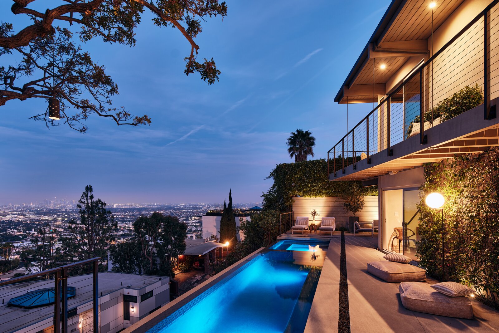 Photo 1 of 9 in Sweetfin Restaurant Owner Brett Nestadt Lists Post-and ...