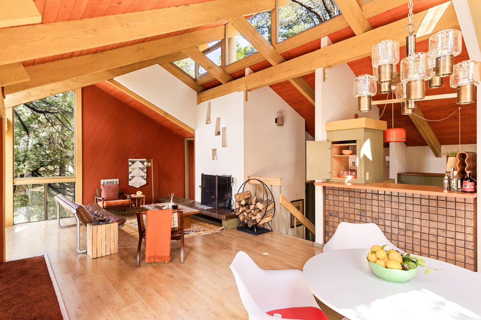 Photo 8 of 14 in Meticulously Preserved Architectural Gem Nestled Among ...