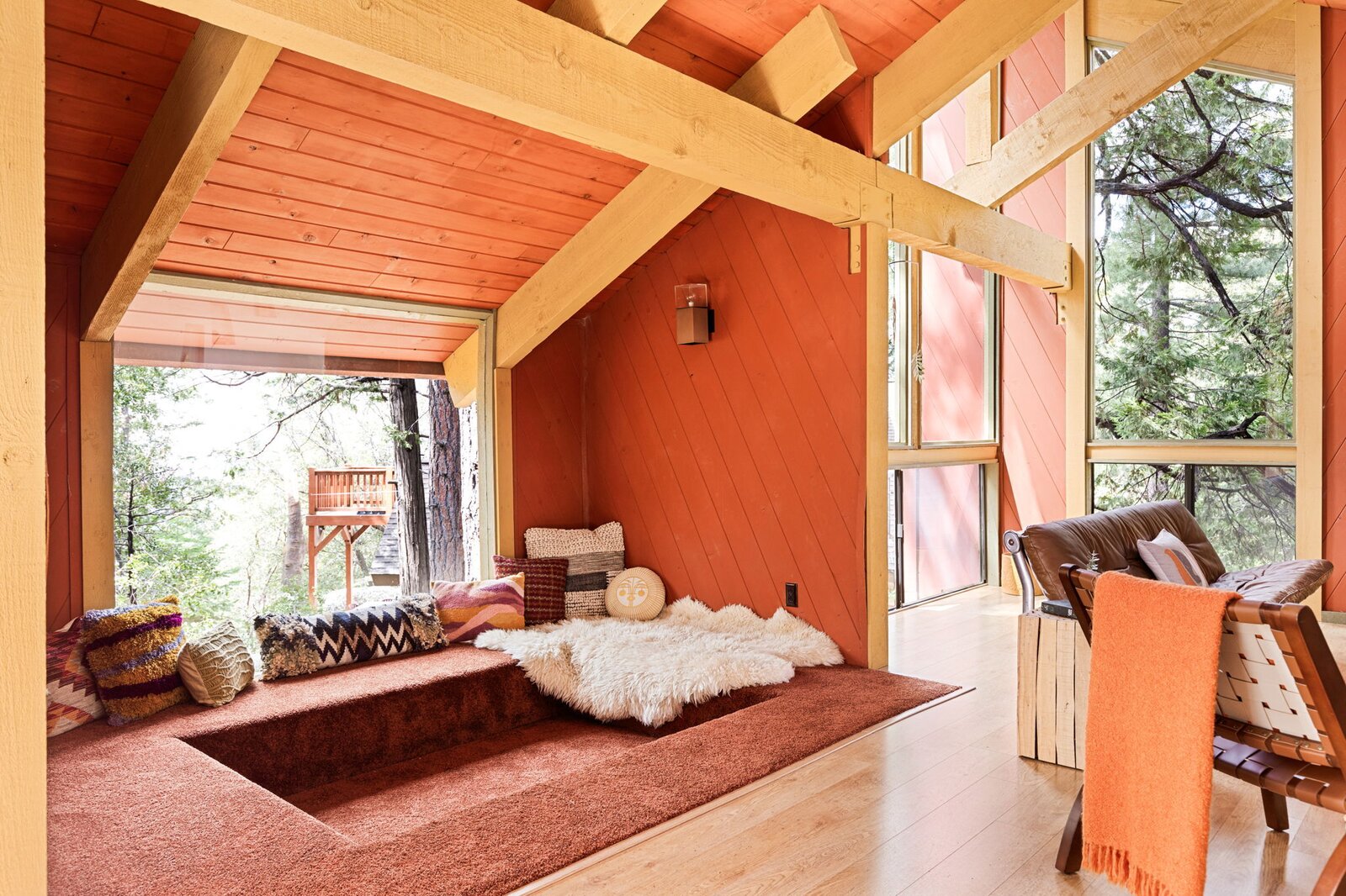 Photo 2 of 14 in Meticulously Preserved Architectural Gem Nestled Among ...