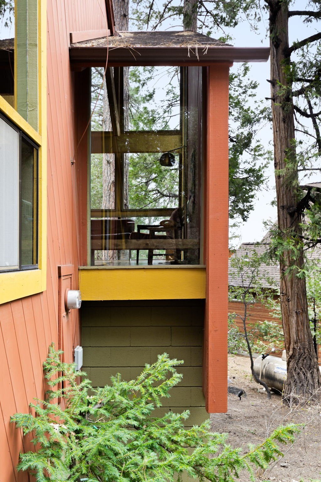 Photo 14 of 14 in Meticulously Preserved Architectural Gem Nestled ...