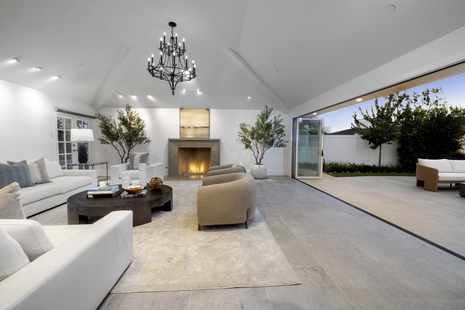 Photo 19 of 31 in Pureology Founder Jim Markham and Designer Wife ...