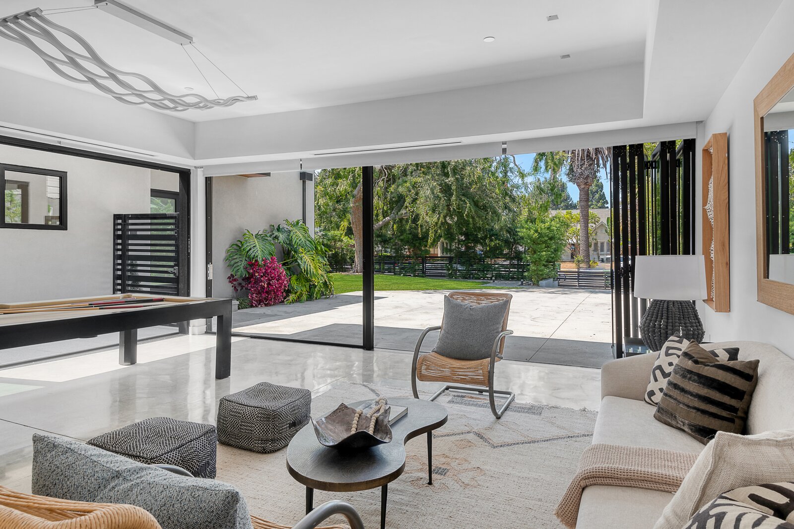 Photo 12 of 13 in Two Residence Family-Style Compound in Culver City ...