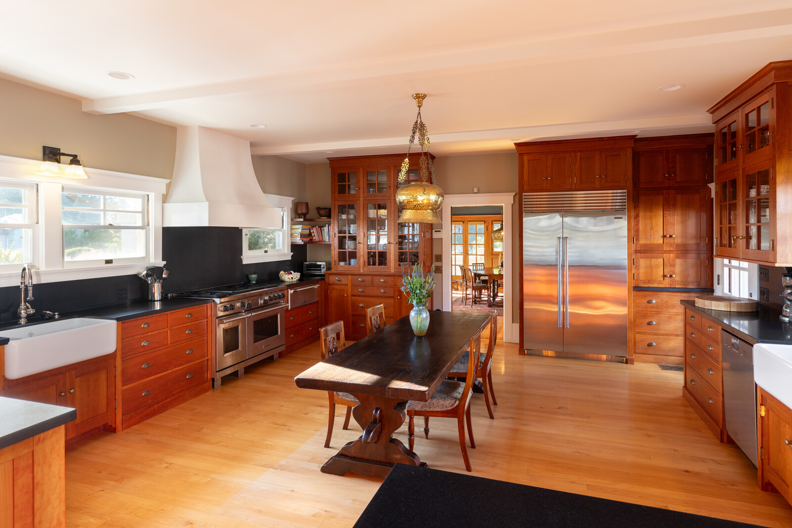 Photo 8 of 18 in Historic Waterman Home Lists for $4.195M, Blending ...