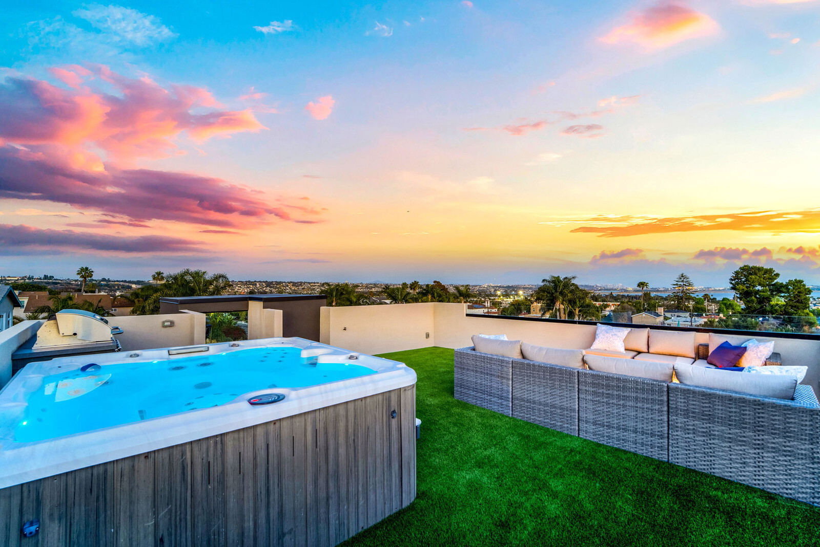 Photo 8 of 9 in Pacific Beach Home Complete With Rooftop Jacuzzi, Fire ...