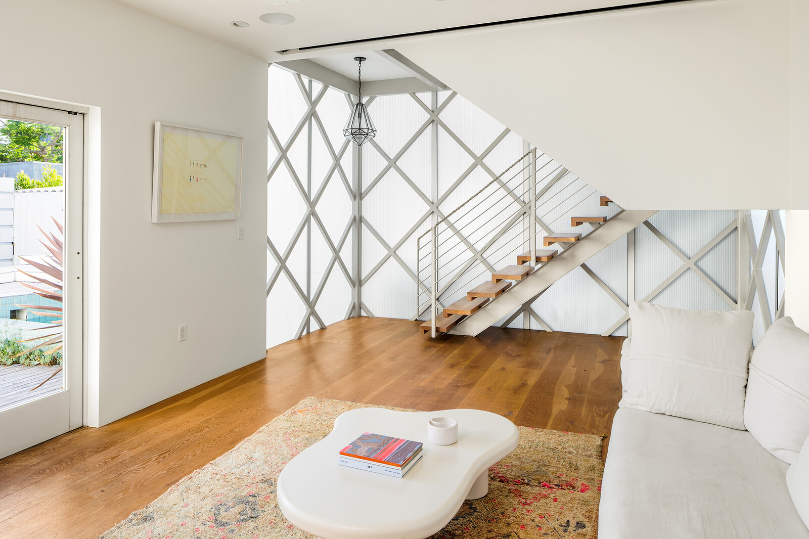 Photo 7 of 10 in Award-Winning Jennifer Siegal-Designed Venice ...