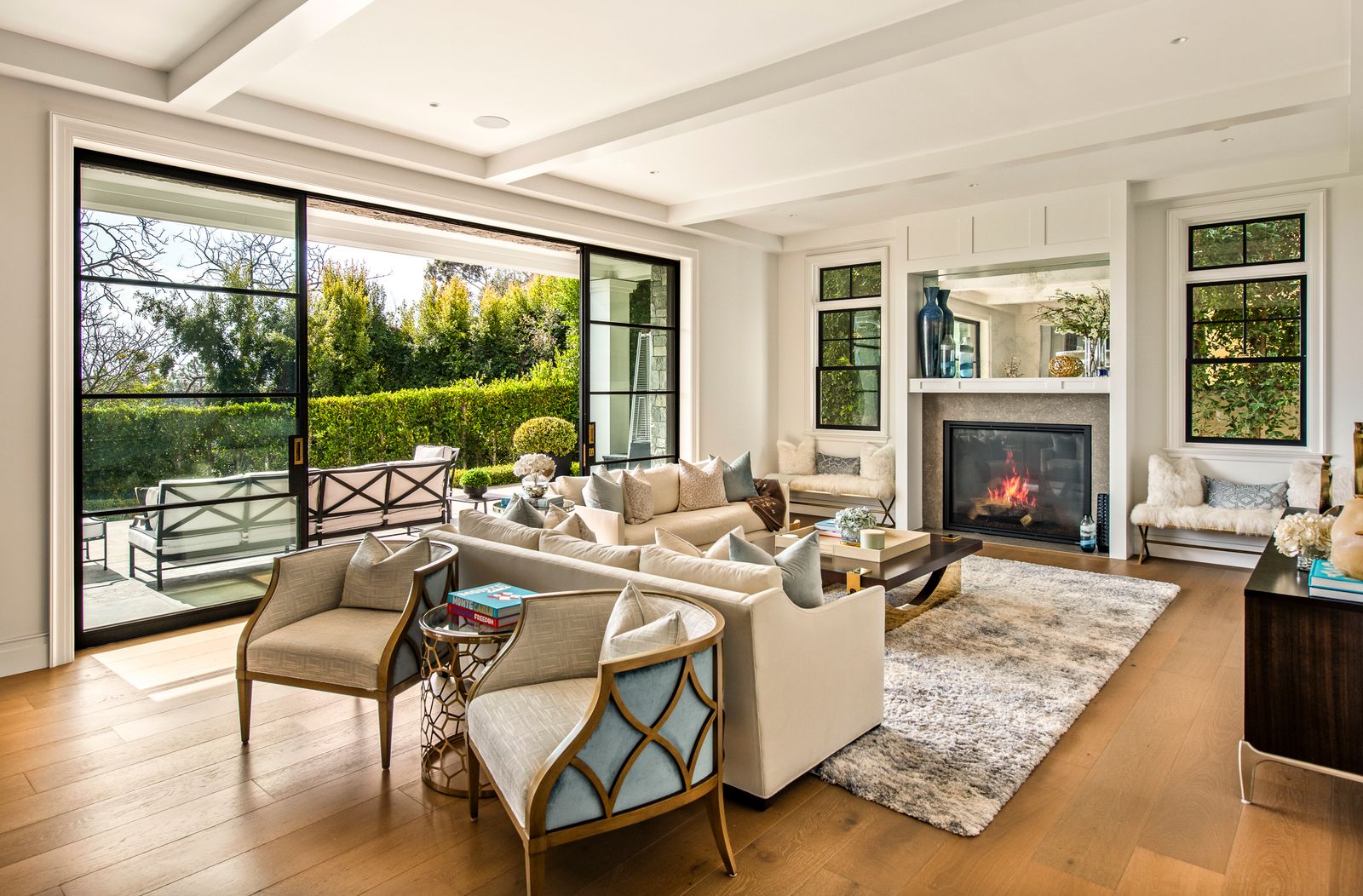 Photo 6 of 10 in Lavish Ken Ungar-Designed Estate in Brentwood Lists ...