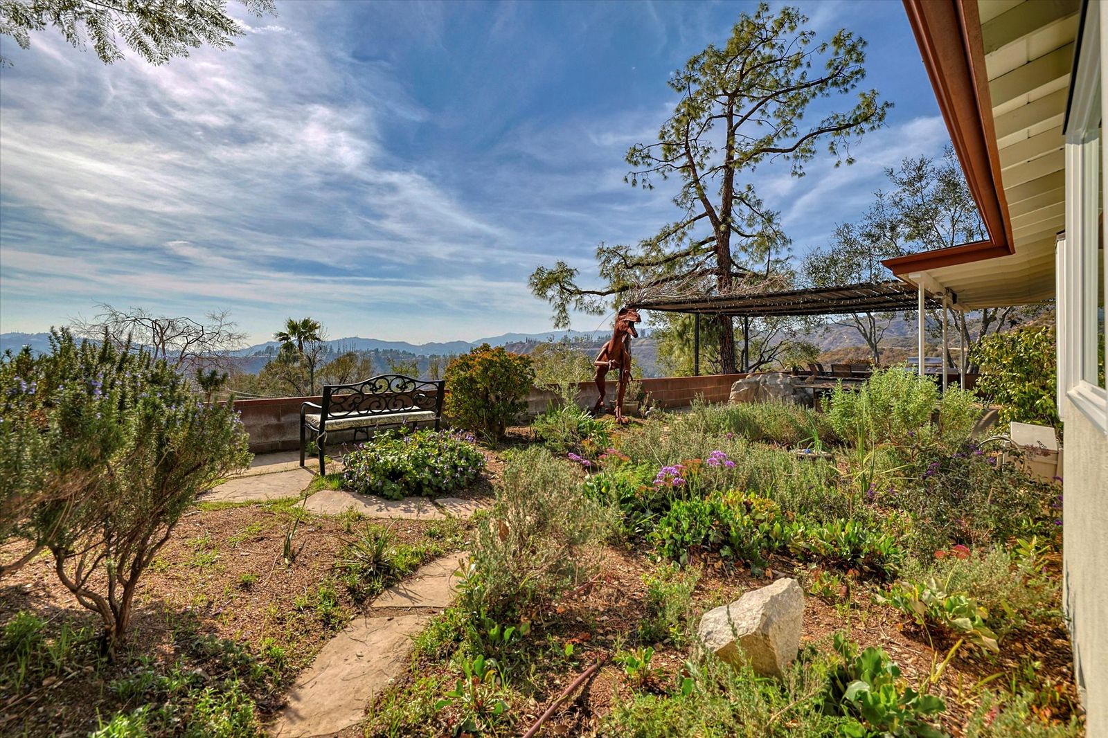 Photo 5 of 7 in Home in “ The Meadows” of Altadena Lists for $1.3M by ...