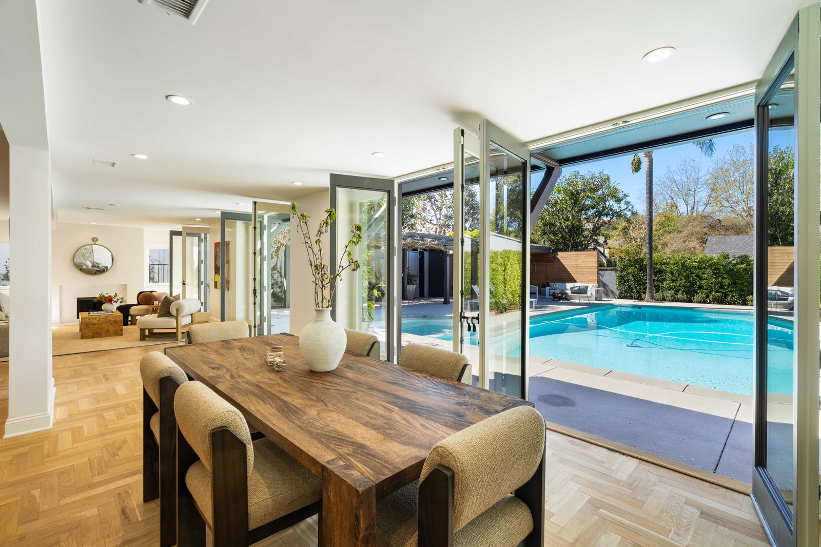 Photo 8 of 15 in The Cracker Jack House, A Mid-Century Modern Gem in ...