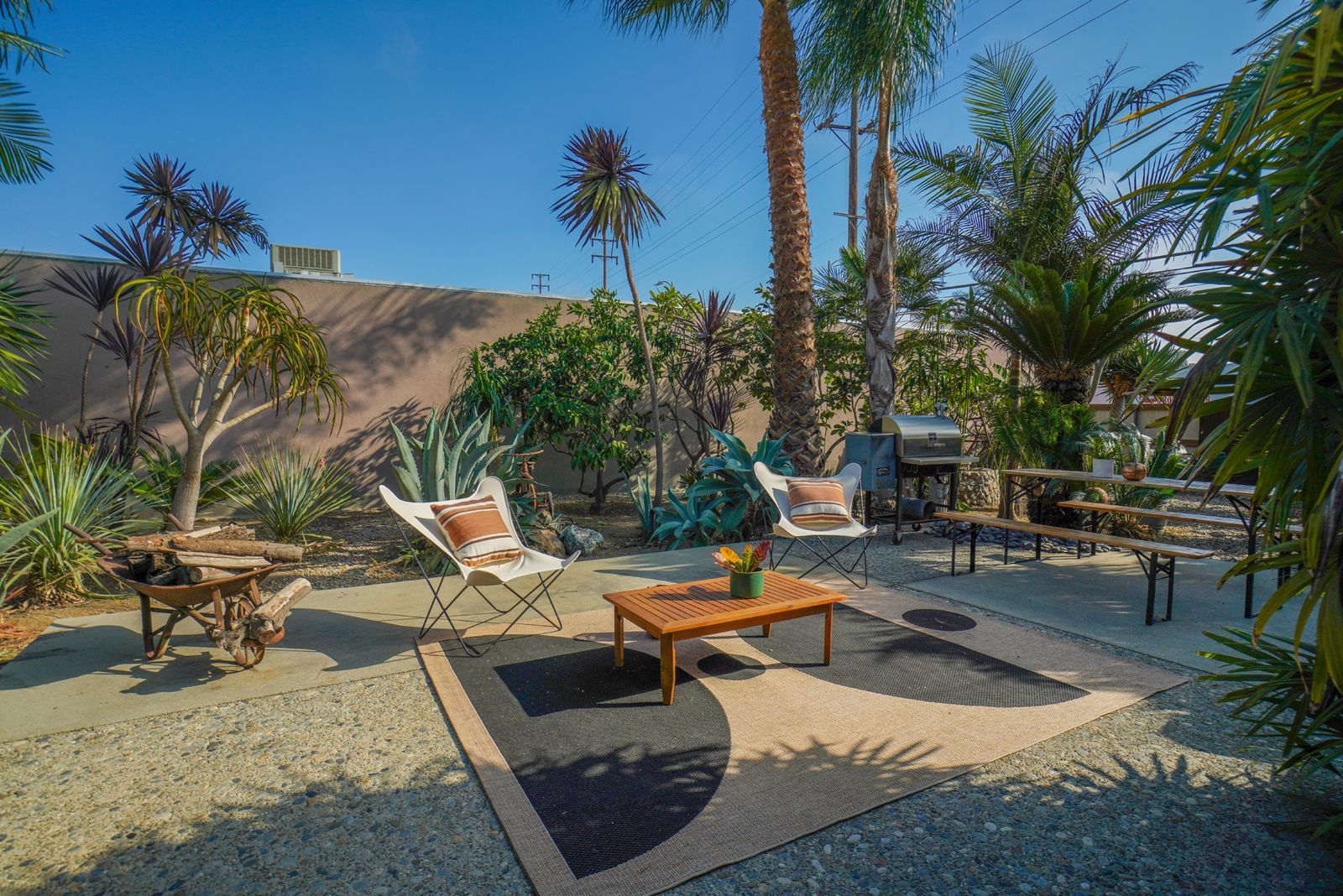 Photo 10 of 11 in Historic West LA Mixed-Use Compound Lists for $2.65M ...