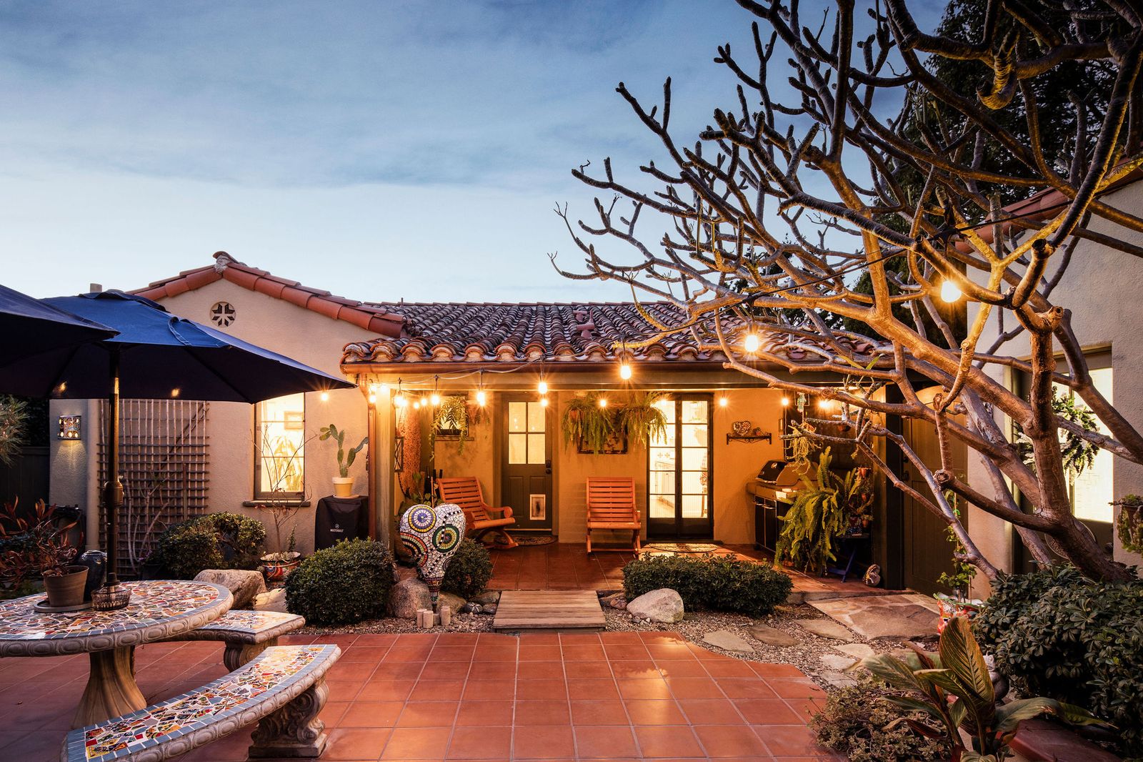 Photo 2 of 10 in The Carl A. Sturdy Residence in Fullerton Lists for $1 ...