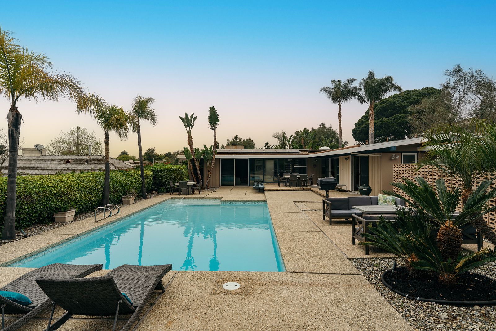 Photo 8 of 10 in Paul Wuesthoff-Designed Midcentury Home in Rancho Palos Verdes Lists for $2 ...