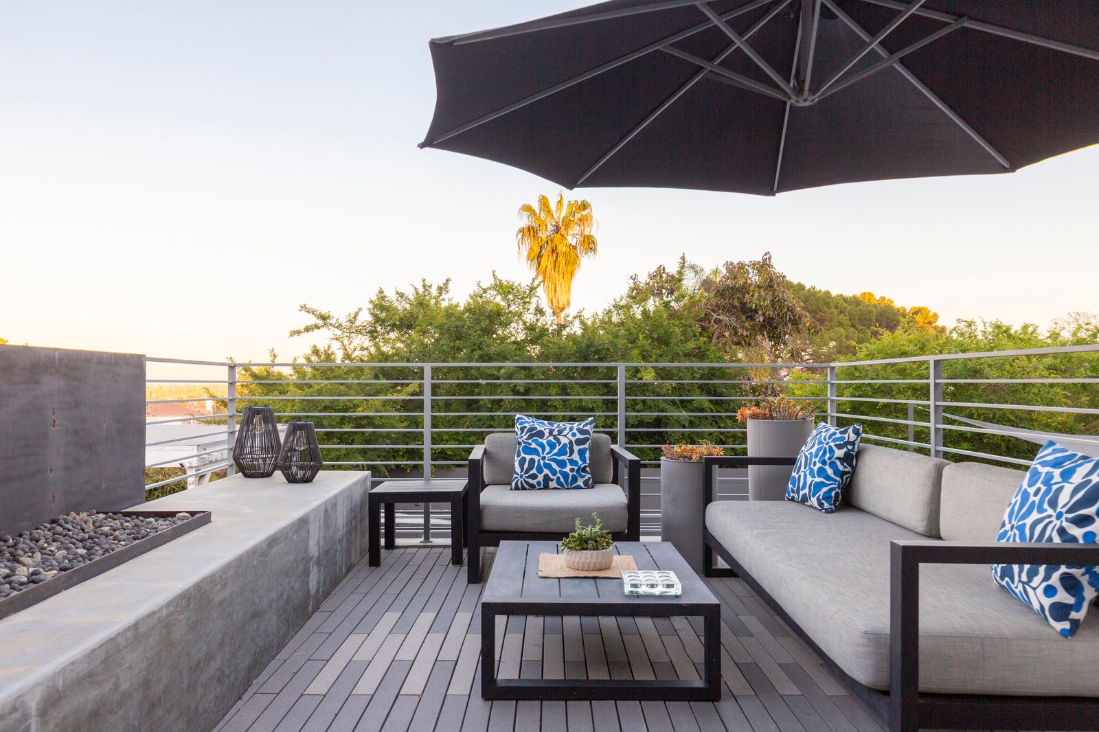 Photo 9 of 10 in Modern 2015 Proto Homes Energy Efficient Low ...