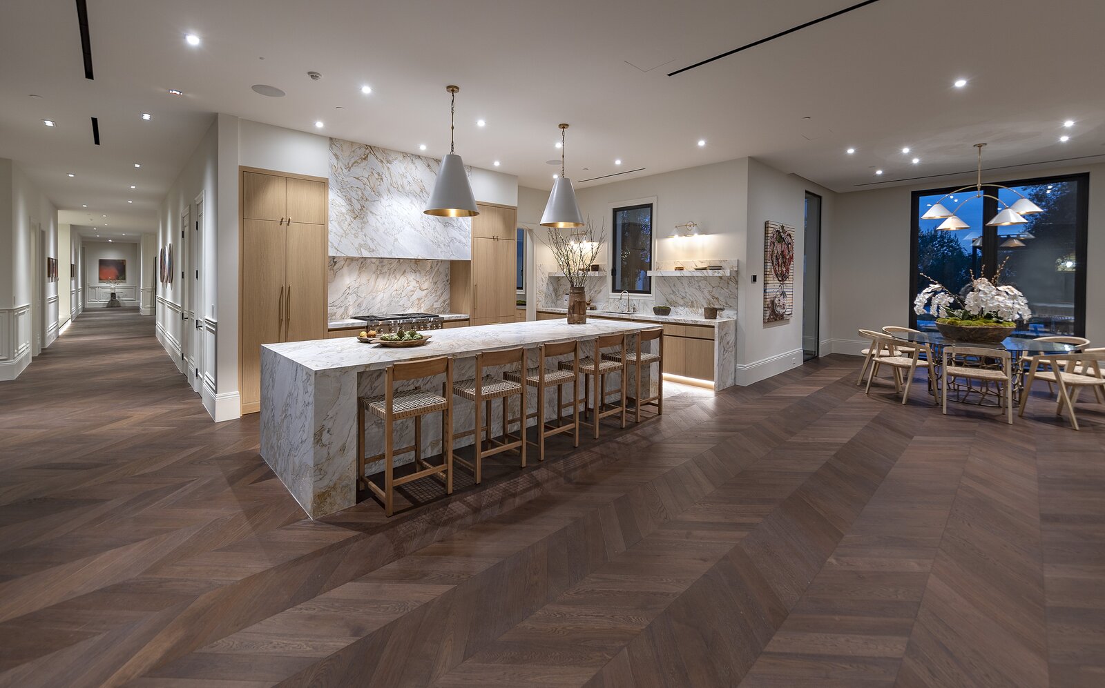 Photo 10 of 24 in The Crown Jewel of Beverly Park by Hilton & Hyland ...