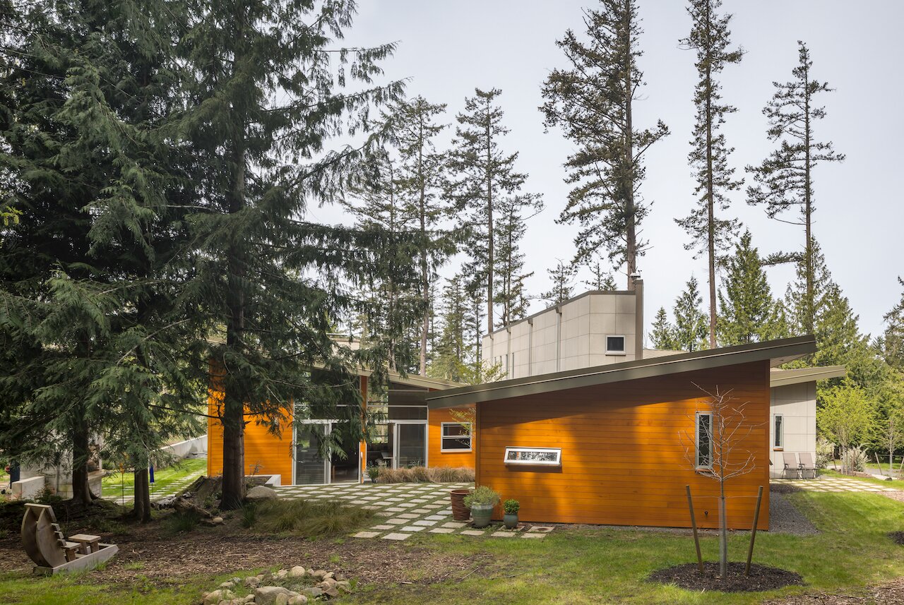 Photo 7 of 27 in Hatch-Colasuonno Home by Luis Colasuonno - Dwell