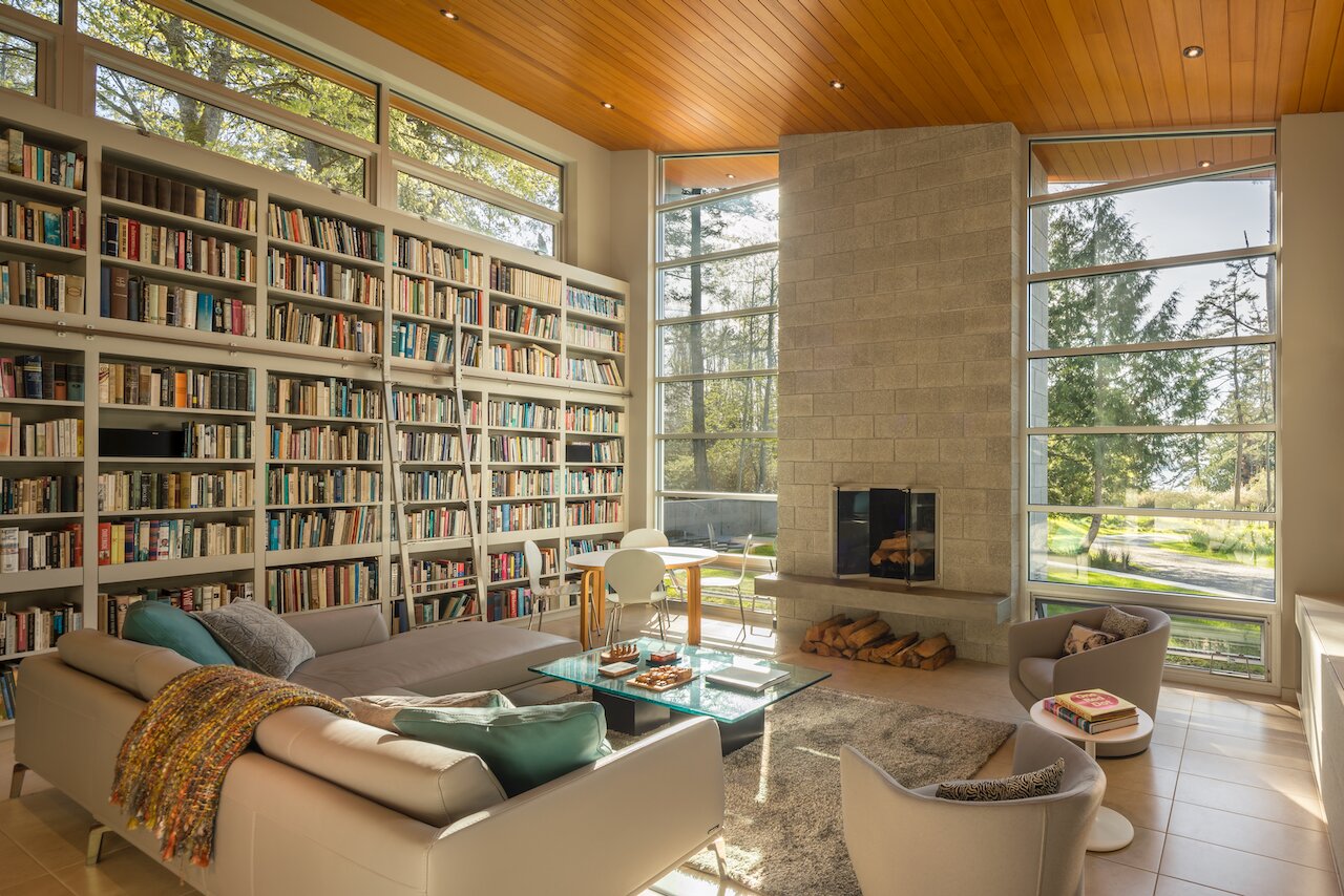Photo 12 of 27 in Hatch-Colasuonno Home by Luis Colasuonno - Dwell