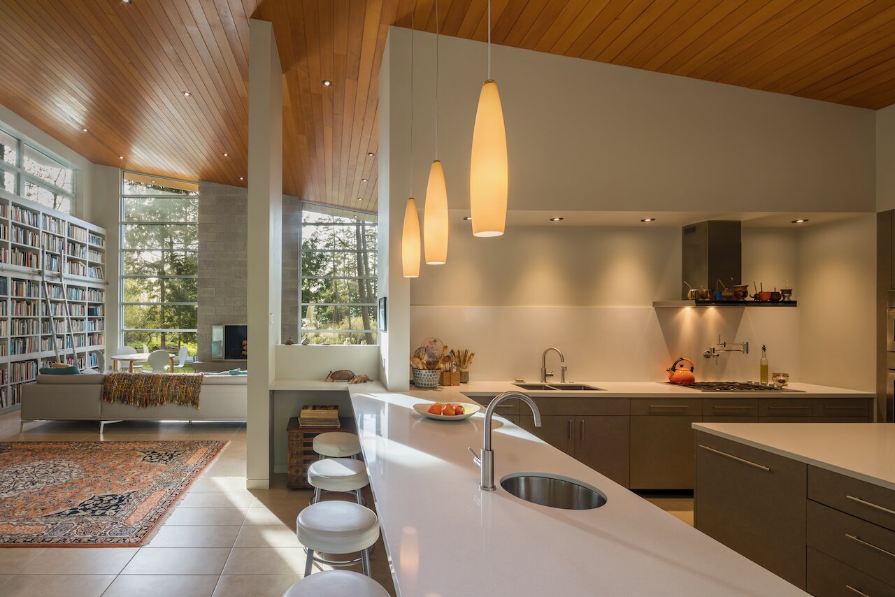 Photo 14 of 27 in Hatch-Colasuonno Home by Luis Colasuonno - Dwell