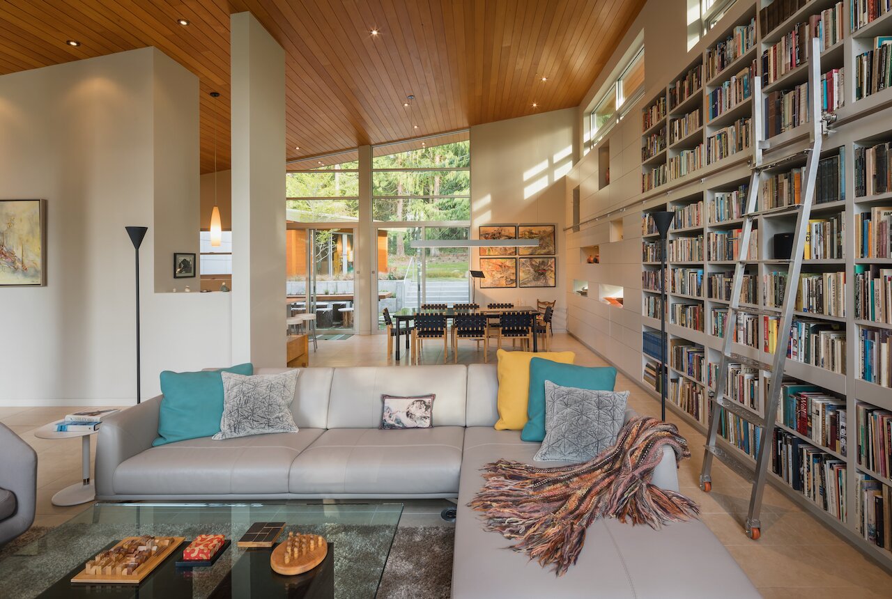 Photo 15 of 27 in Hatch-Colasuonno Home by Luis Colasuonno - Dwell