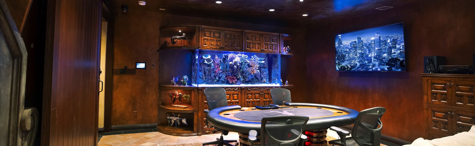 Photo 3 of 5 in Dan Bilzerian decks out lockdown card room with living ...