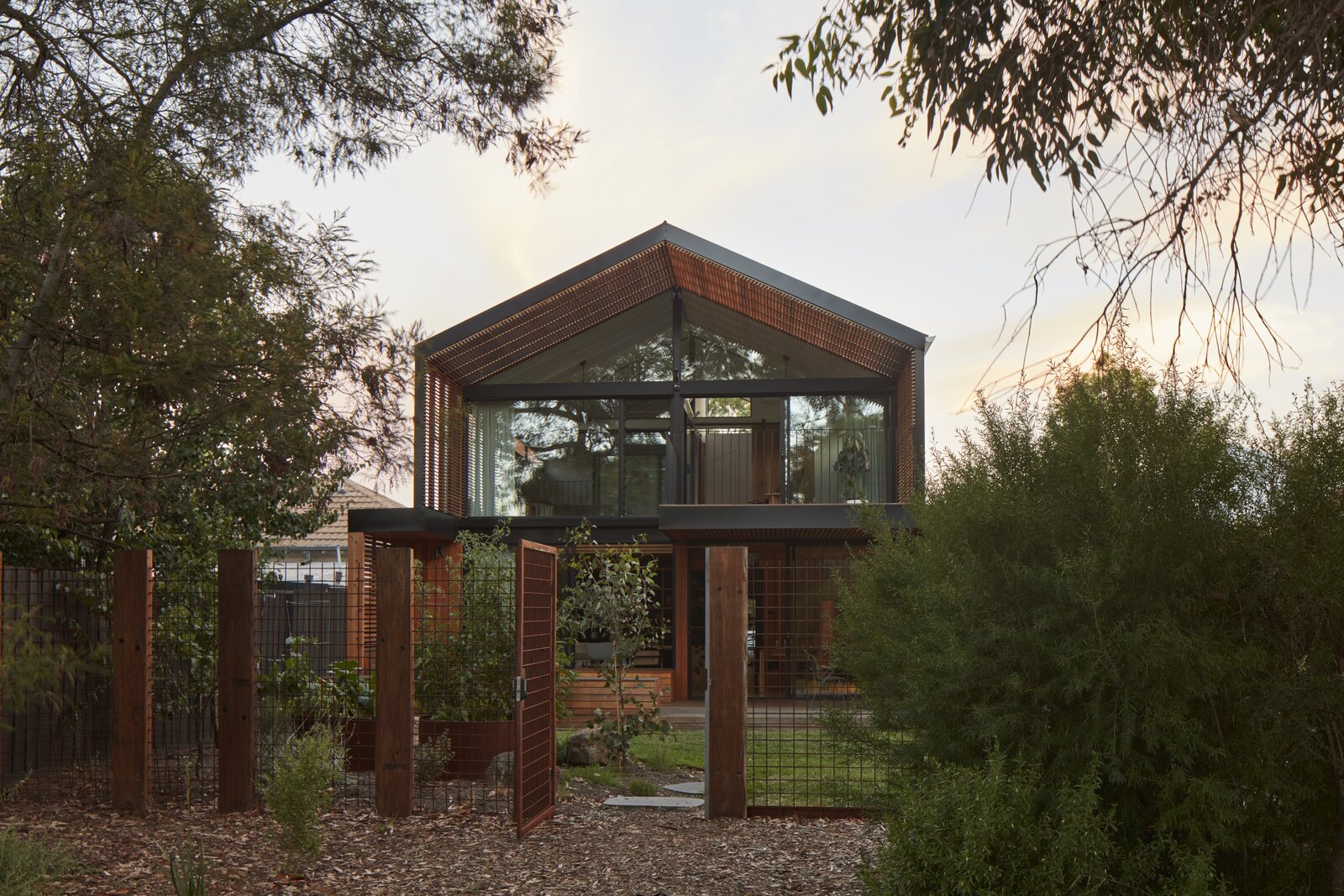 Photo 15 of 15 in A Soaring Timber Extension Revs Up a Quiet Suburban ...