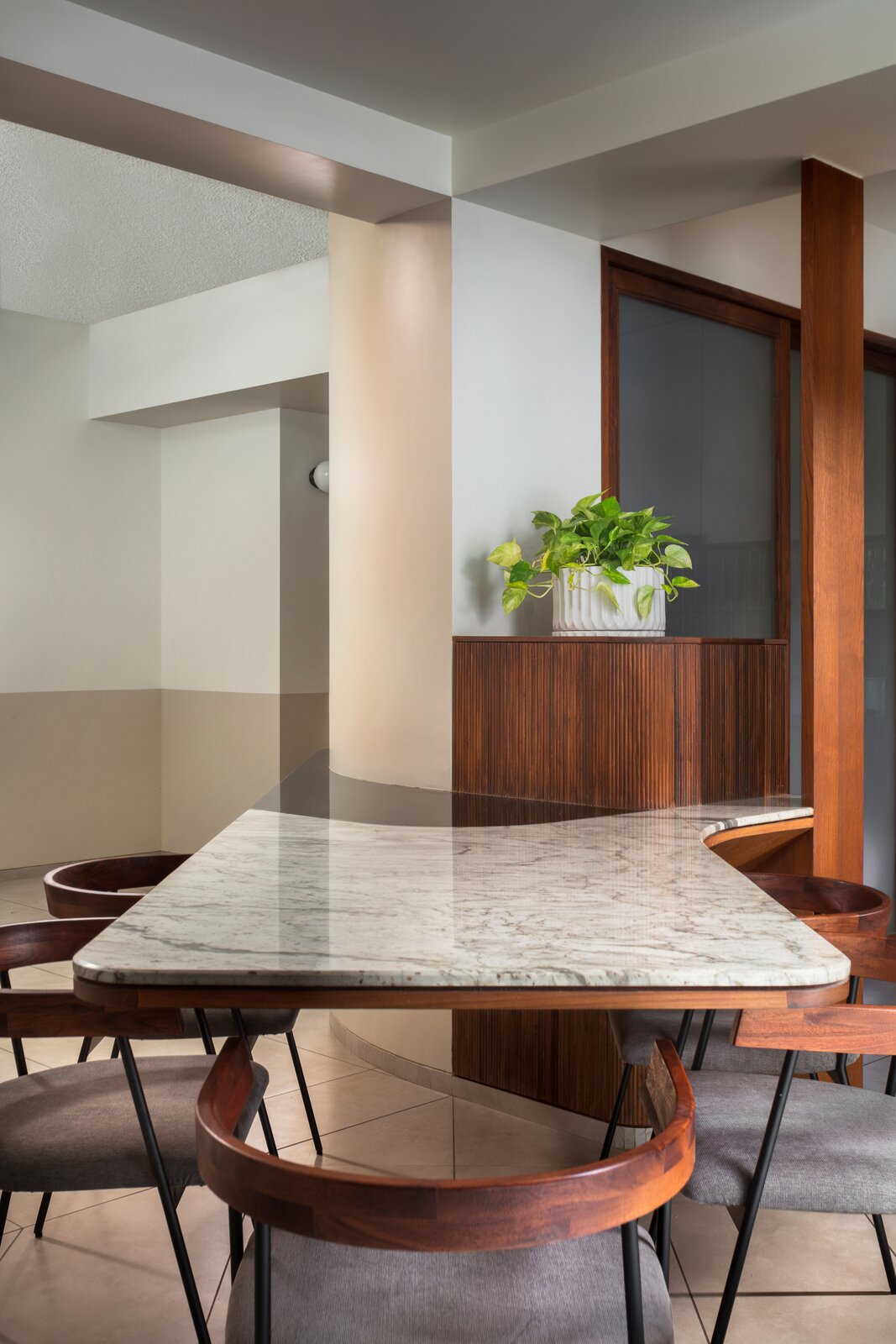 Photo 16 of 21 in The Sheth House by Rayirth Studio - Dwell