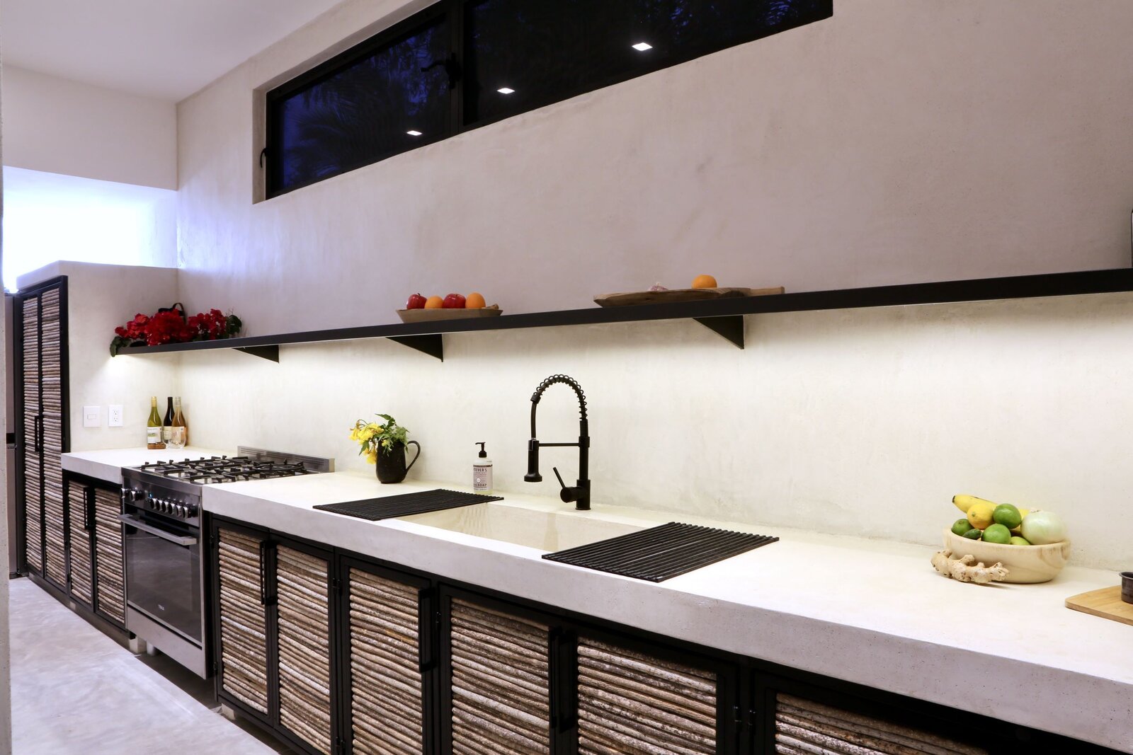 Photo 3 of 18 in Baha Shack by a34studio - Dwell