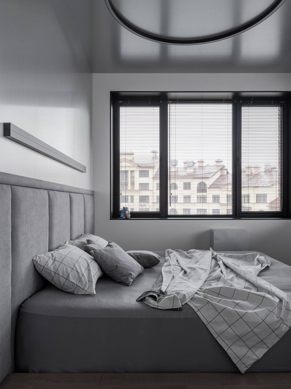 Photo 6 of 28 in Minimalist apartment for a student in Moscow by Рустэм ...