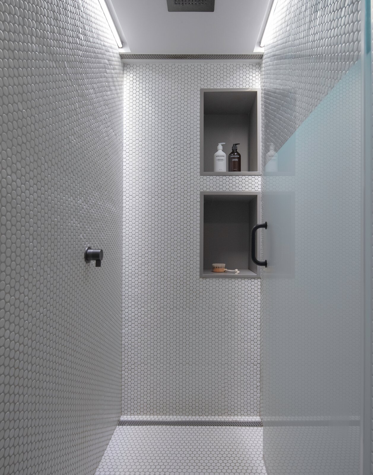 Photo 13 of 18 in 9th Street Loft by Studio Superette - Dwell