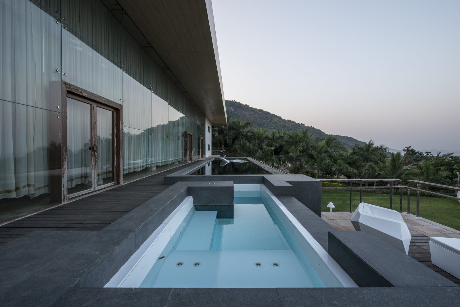 Photo 2 of 35 in AURELIA-House under a pool by SHROFFLEóN - Dwell