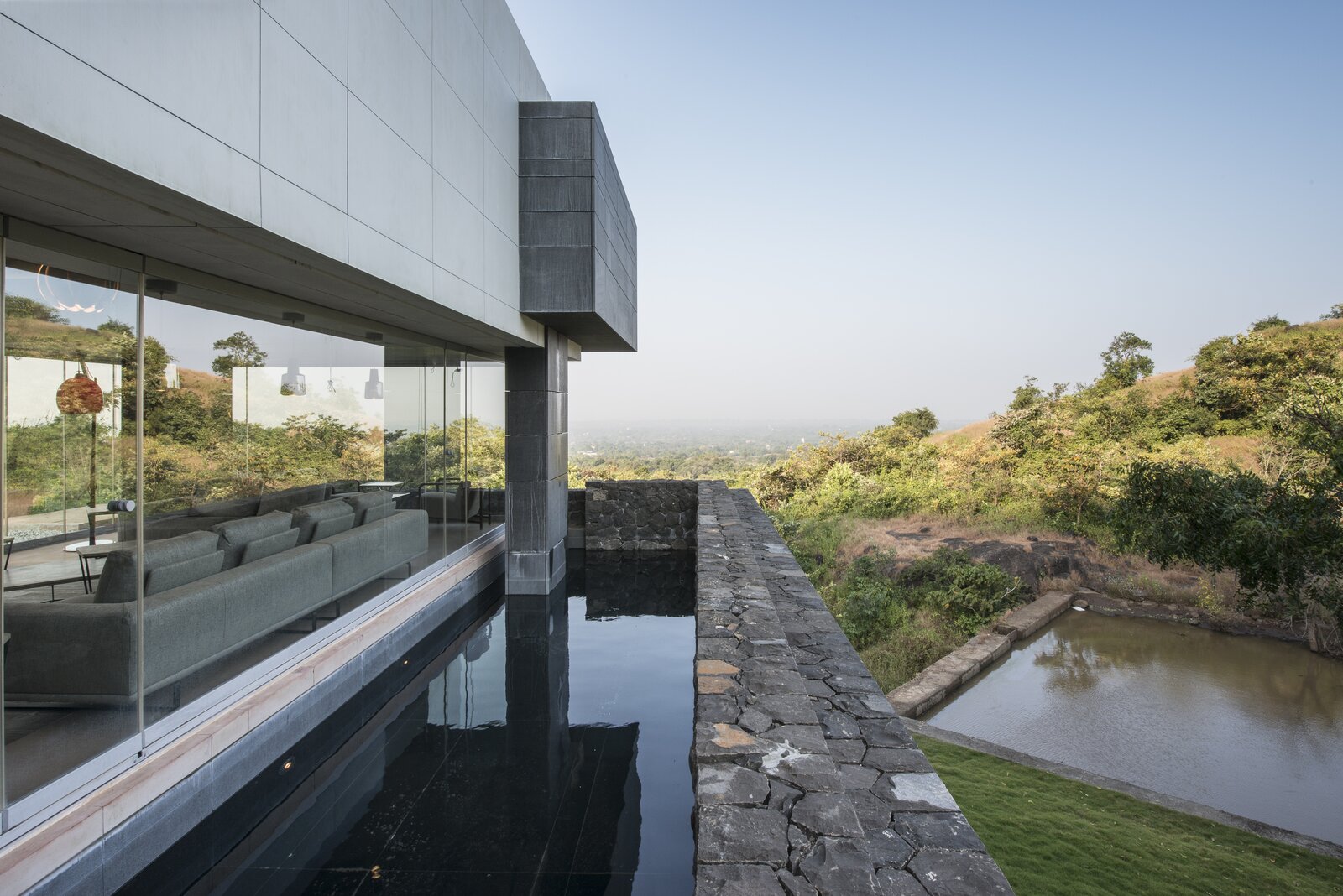 Photo 7 of 35 in AURELIA-House under a pool by SHROFFLEóN - Dwell