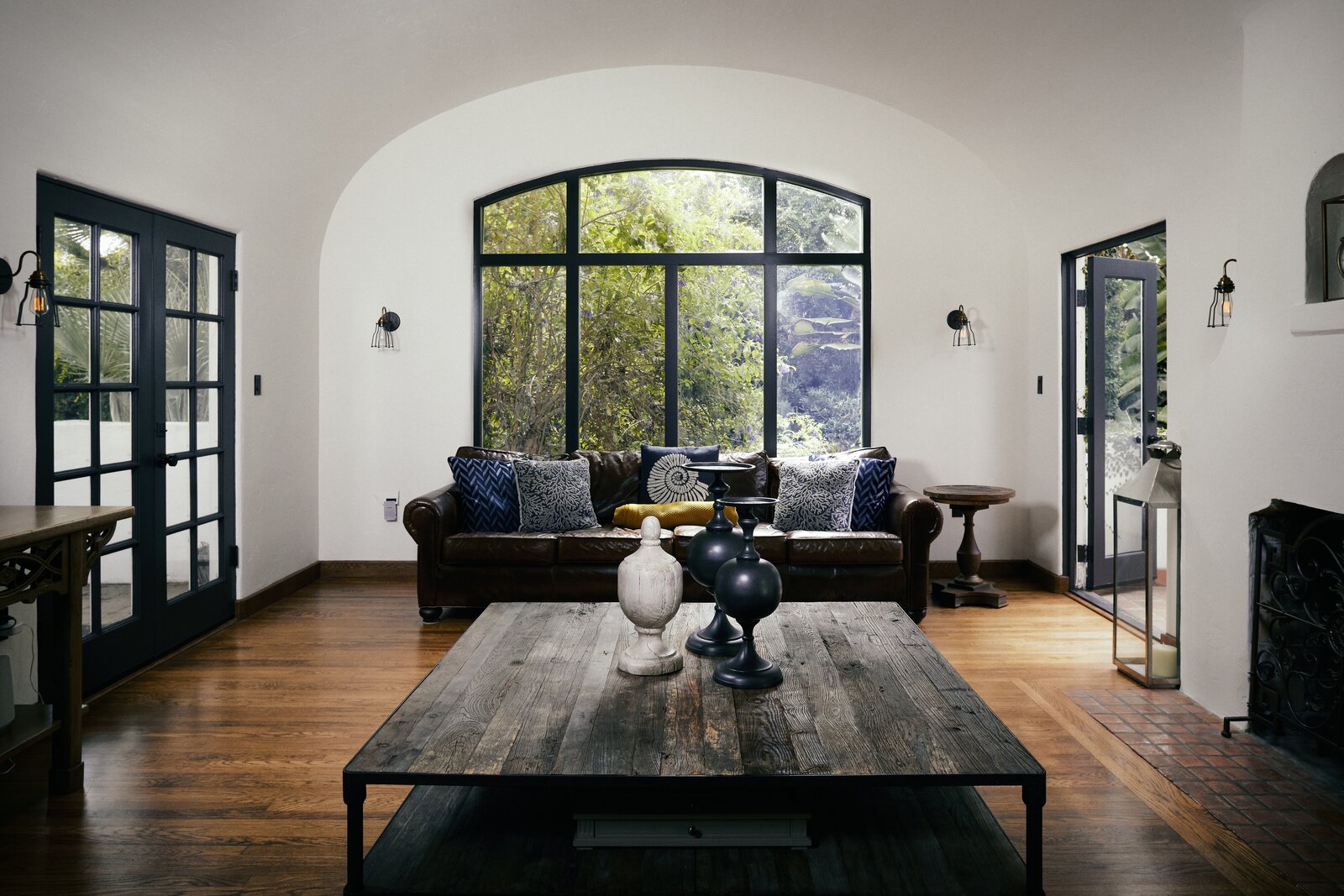 Photo 3 of 31 in The John Steven McGroarty Spec House No. 1 by Jeff ...