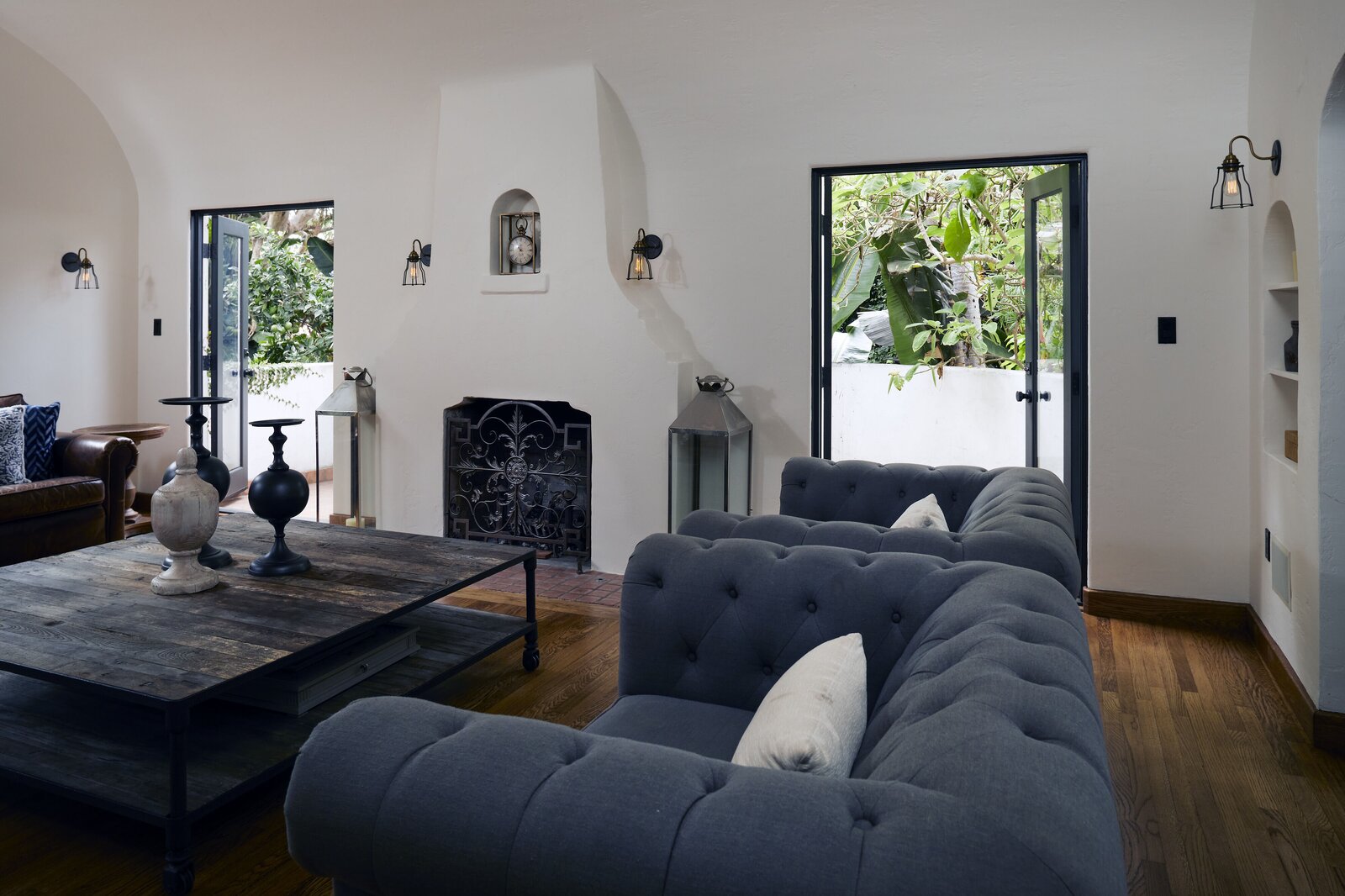 Photo 4 of 31 in The John Steven McGroarty Spec House No. 1 by Jeff ...