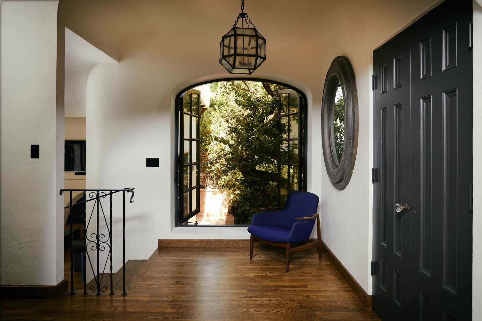 Photo 9 of 31 in The John Steven McGroarty Spec House No. 1 by Jeff ...