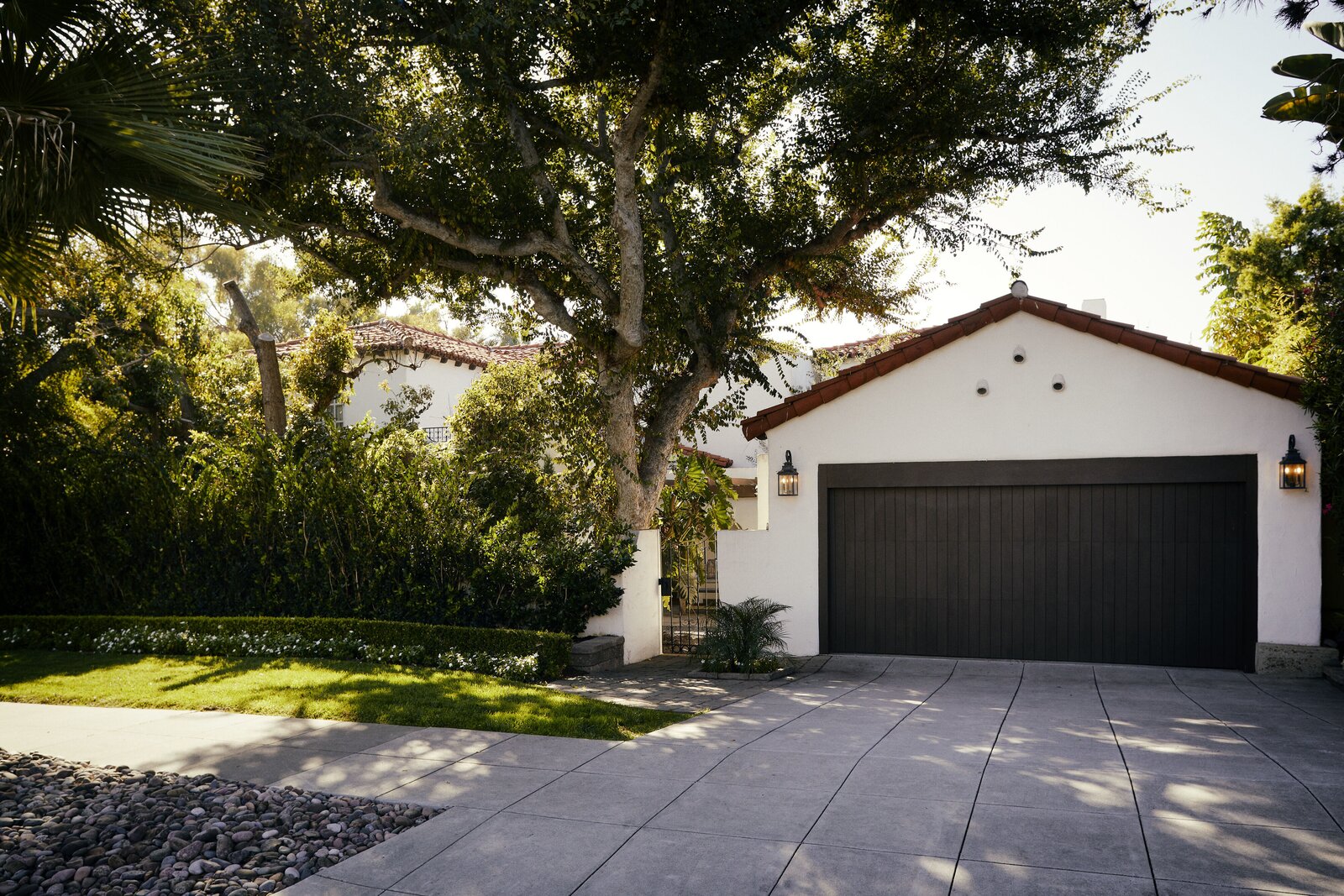 Photo 2 of 31 in The John Steven McGroarty Spec House No. 1 by Jeff ...