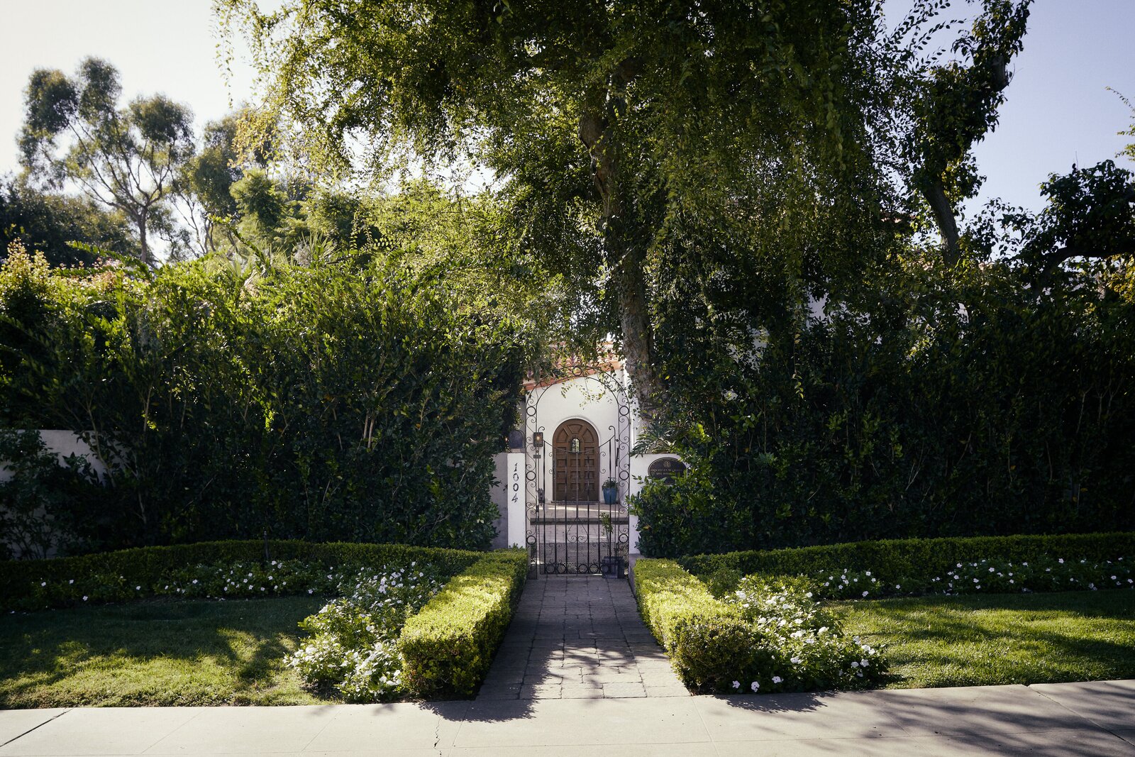 Photo 1 of 31 in The John Steven McGroarty Spec House No. 1 by Jeff ...